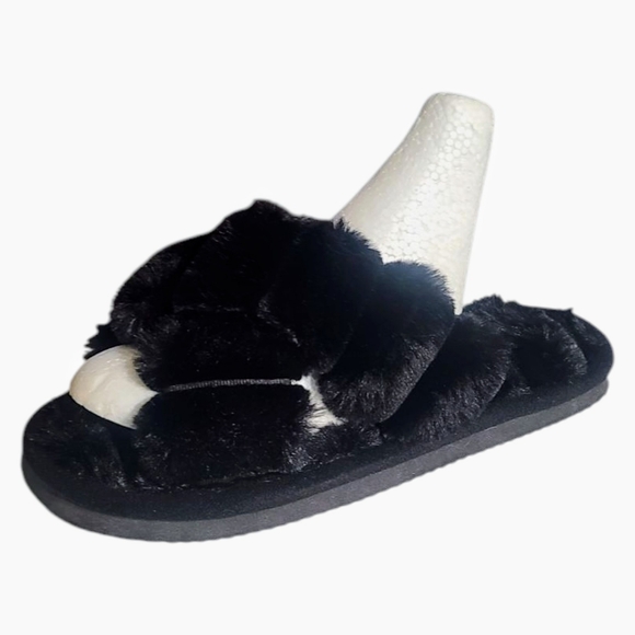 Boutique | Shoes | Nwot Black Furry Slide Slippers Size 44 8595 | Poshmark